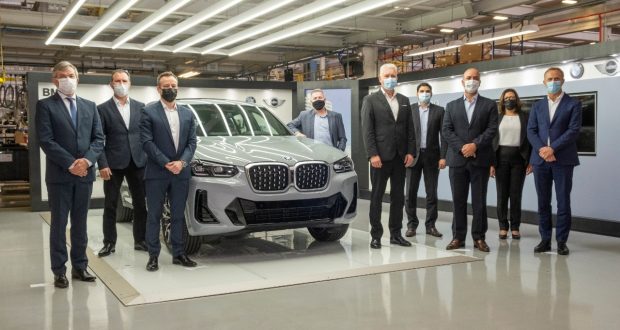 BMW anuncia novos modelos e investimento de R$ 500 milhões em fábrica ...
