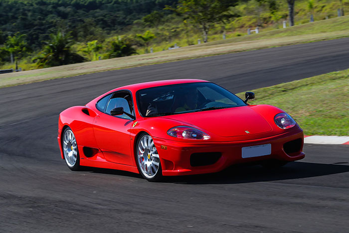 Donos de Ferrari no Brasil tem final de semana intenso - Portal Revista ...