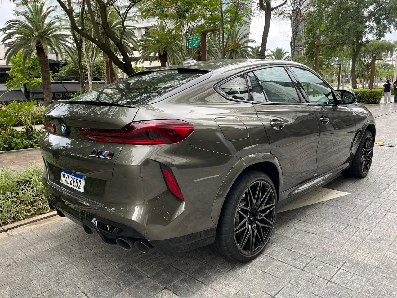 Novo BMW X6 MCompetition: testamos o SUV esportivo com motor V8 de R$ 1 ...