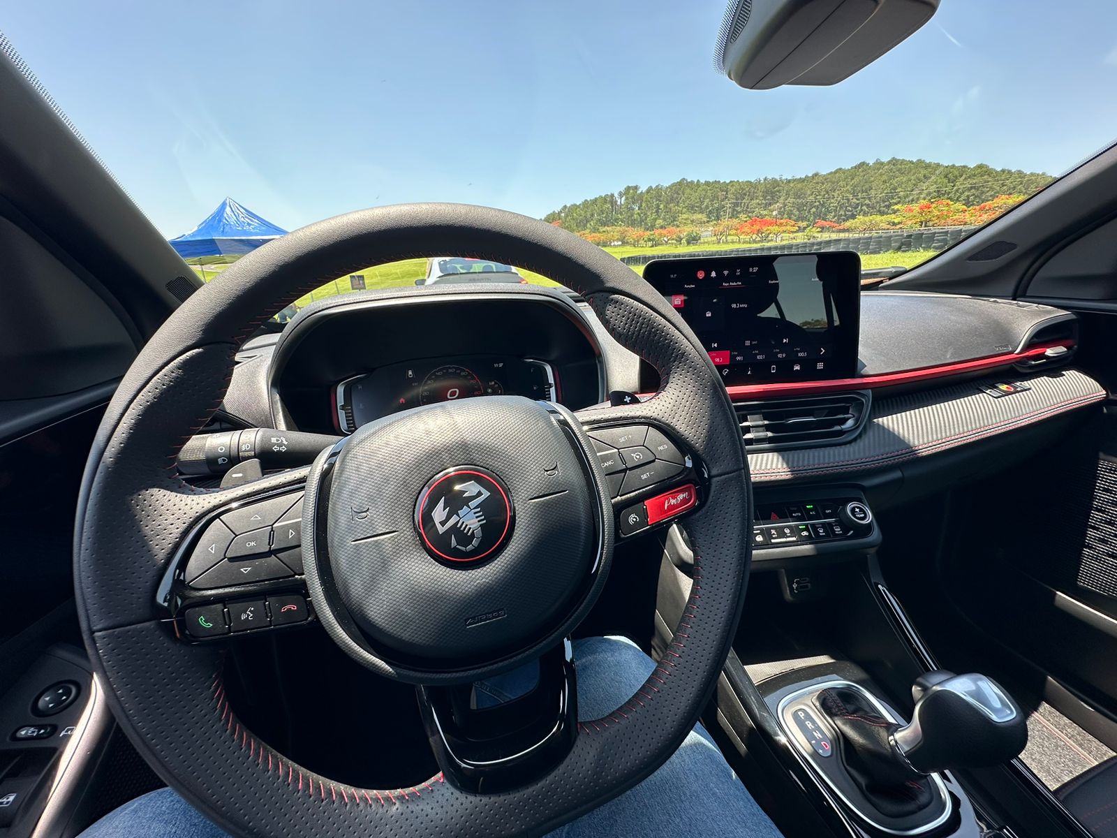 Fiat Fastback Abarth chega com visual exclusivo e acessórios especiais ...